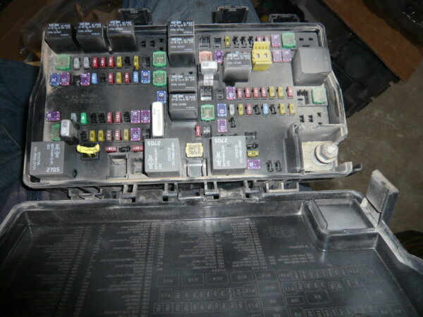 5.7L – 6.4L – Fuse Box – PDC – 2015 – 2018 – 68322376AD – Used – One ...