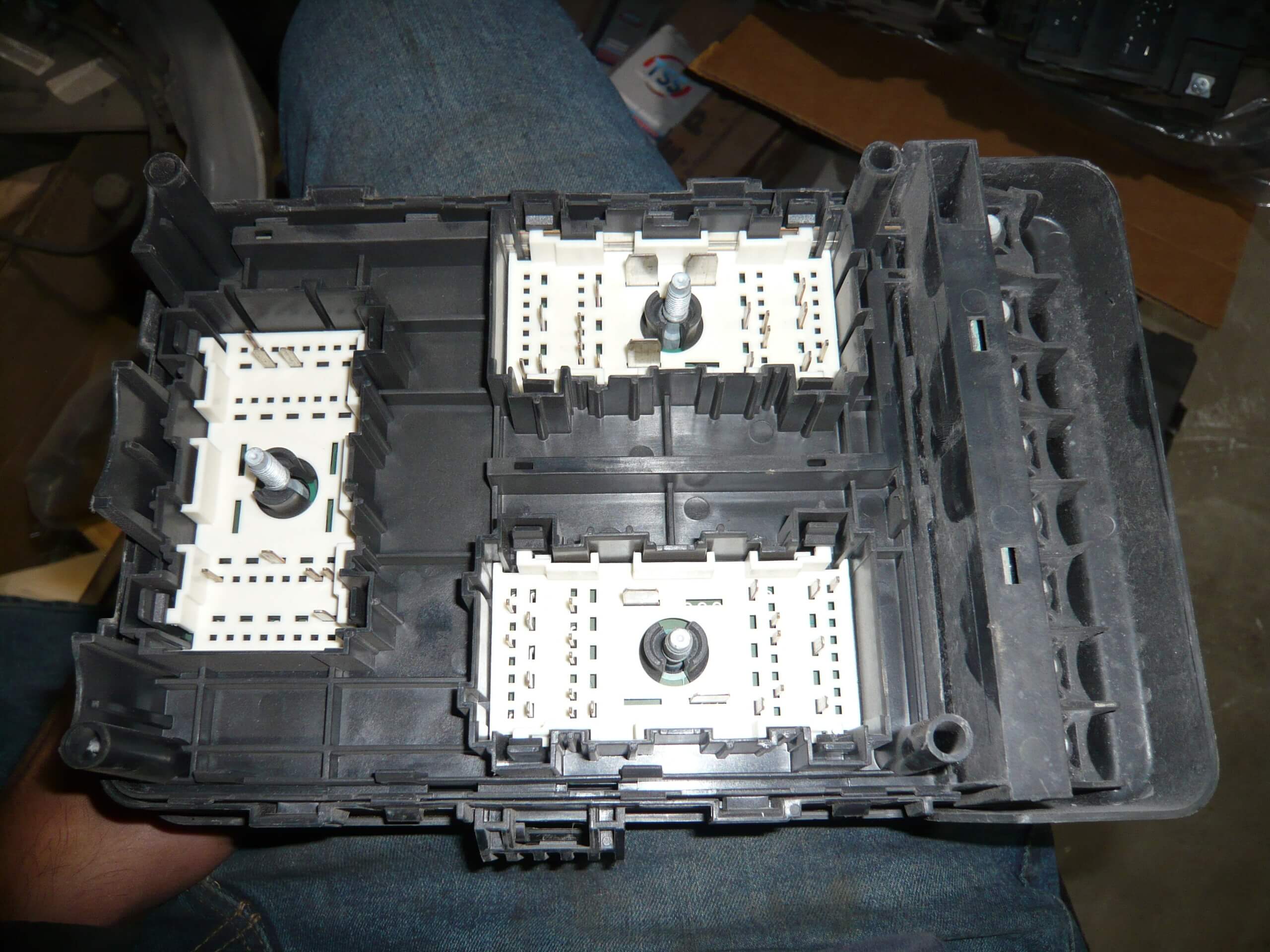 5.7L – Fuse Box – PDC – 2019 – Gas – Used – 68312090AC – One Stop Goat Shop